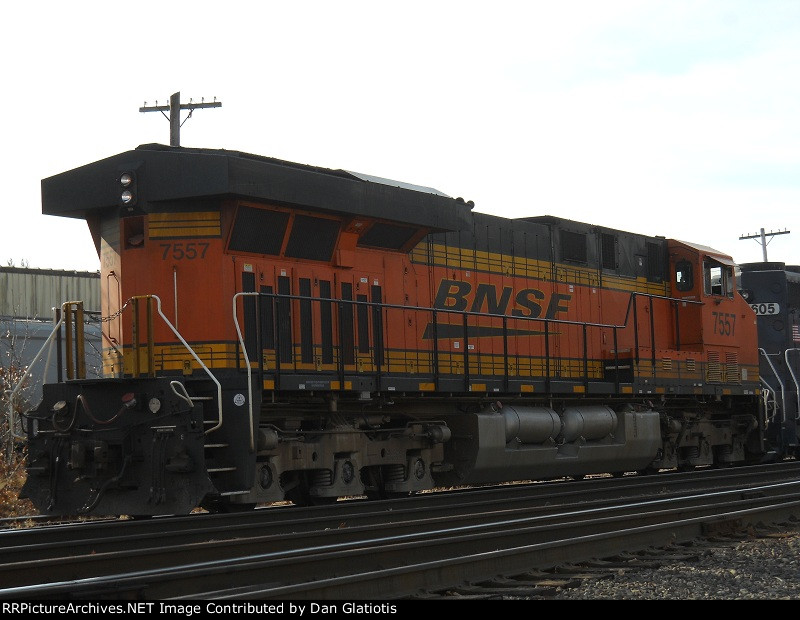 BNSF 7557